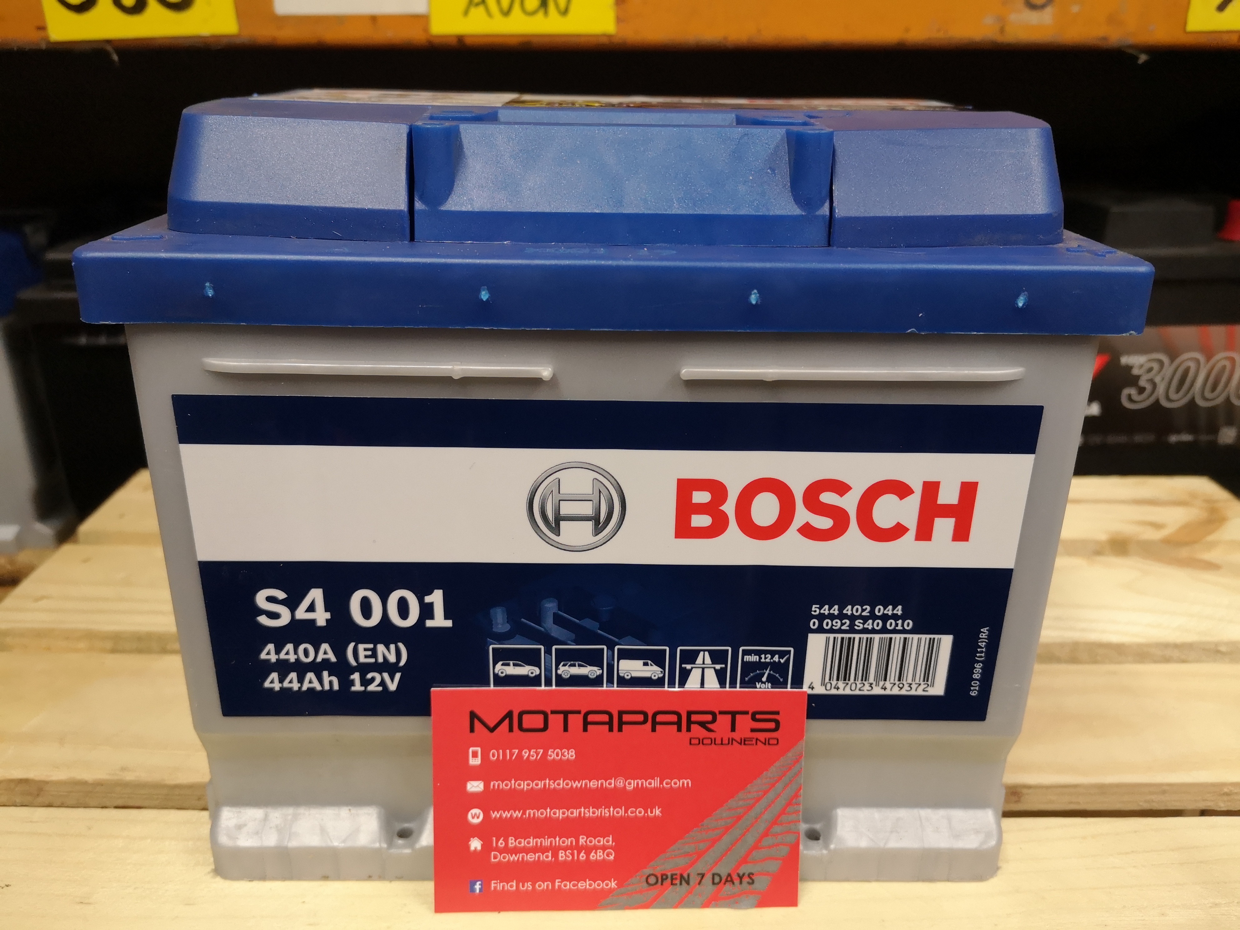 Bosch S4 001 Car Battery 12v 44Ah 440A (063) - Motaparts